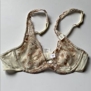 GAP Intimates & Sleepwear | Nwt Padded Wireless Bra Size 32a And 34c ...